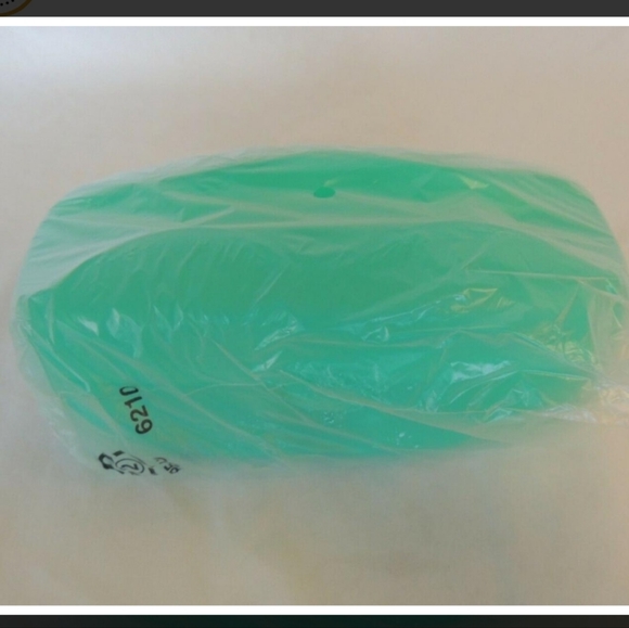 Tupperware | Kitchen | Tupperware Sandwich Keeper Snack Buddy Healthy ...